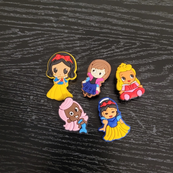Jibbitz | Accessories | Disney Princesses Jibbitz Charms For Crocs ...